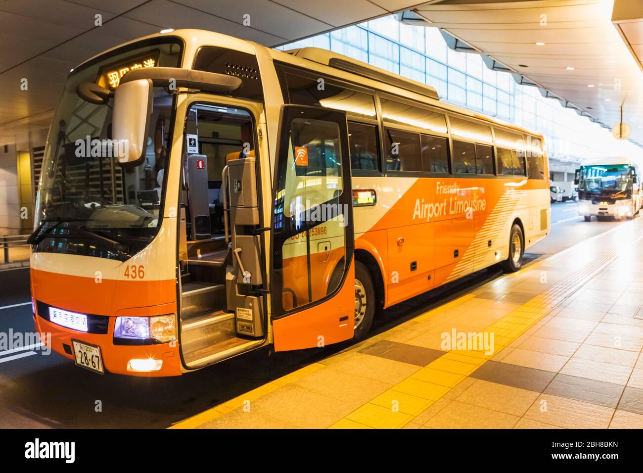 Japanischer bus -Fotos und -Bildmaterial in hoher Auflösung – Alamy