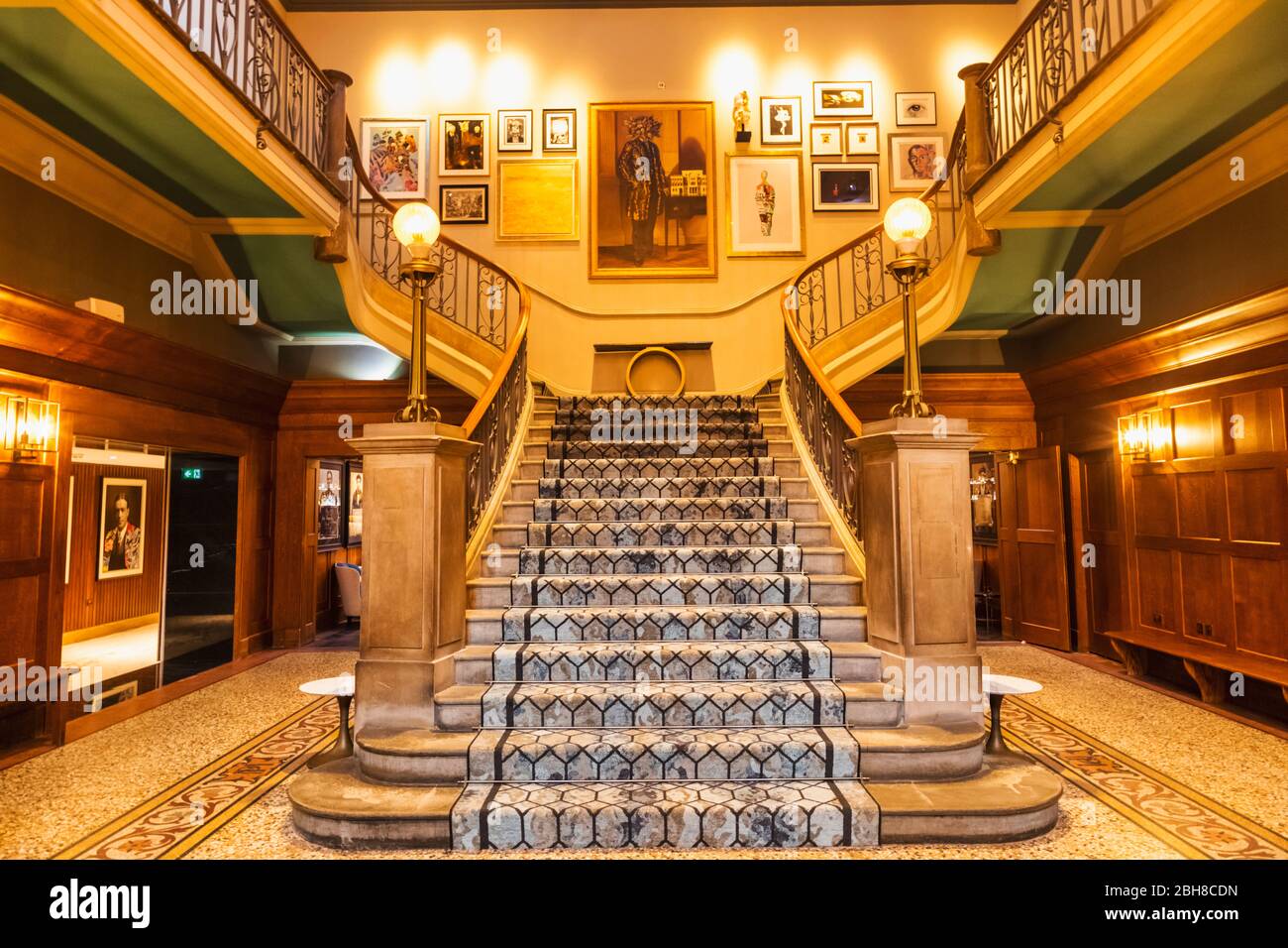 Das dixon tower bridge marriott hotel -Fotos und -Bildmaterial in hoher ...