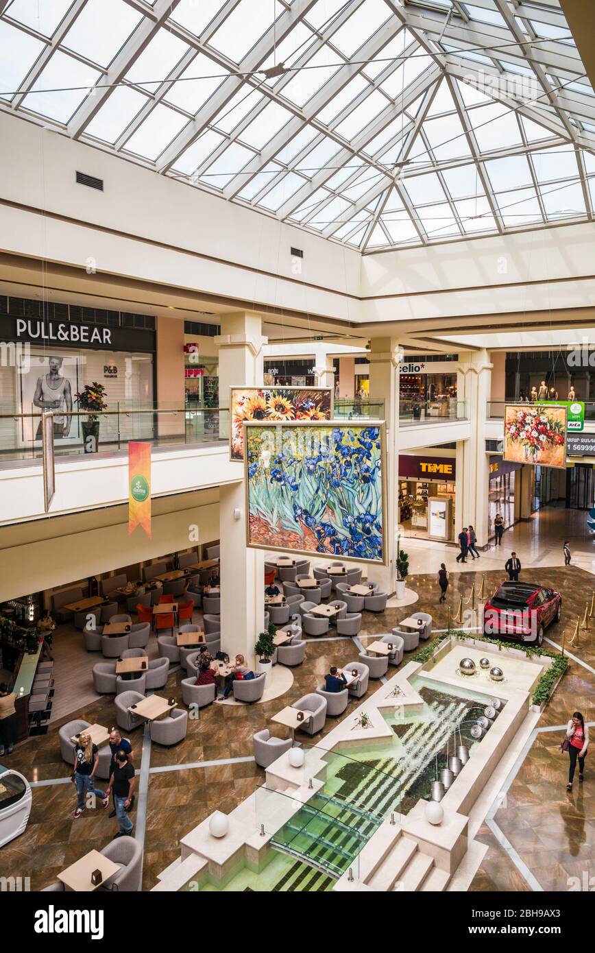 Dalma garden mall -Fotos und -Bildmaterial in hoher Auflösung – Alamy