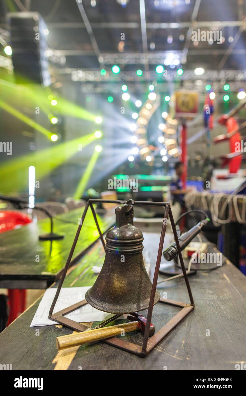 Kambodschanische glocke -Fotos und -Bildmaterial in hoher Auflösung – Alamy