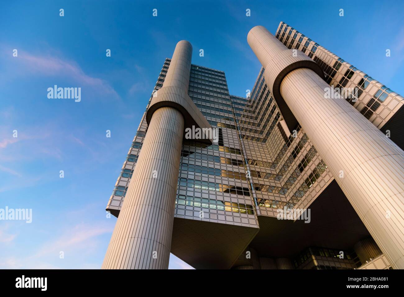 Hvb Turm Stockfotos und -bilder Kaufen - Alamy