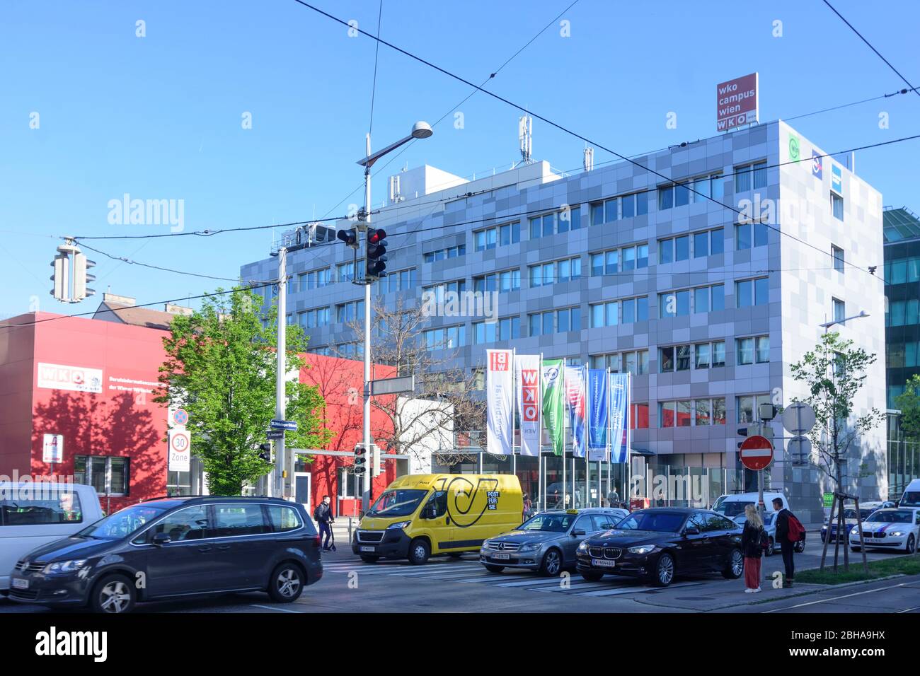 Fachhochschule fhwien von wkw -Fotos und -Bildmaterial in hoher ...
