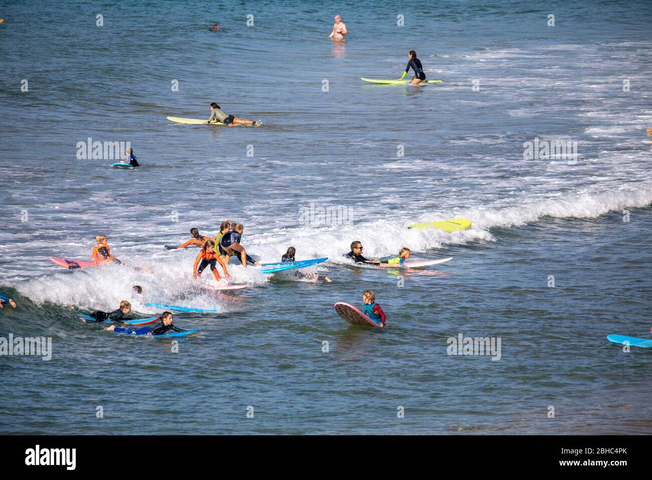 Fahren und surfen -Fotos und -Bildmaterial in hoher Auflösung – Alamy