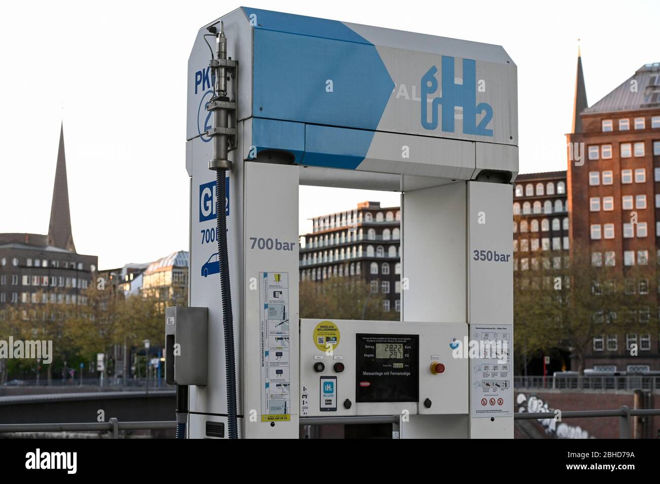 H2 tankstelle hamburg -Fotos und -Bildmaterial in hoher Auflösung – Alamy