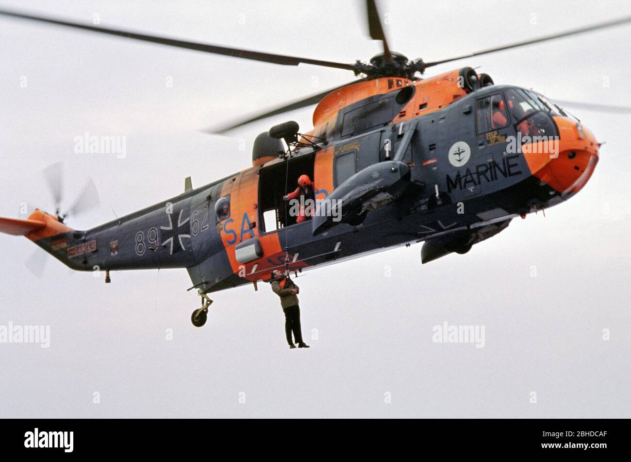 German navy officer -Fotos und -Bildmaterial in hoher Auflösung – Alamy