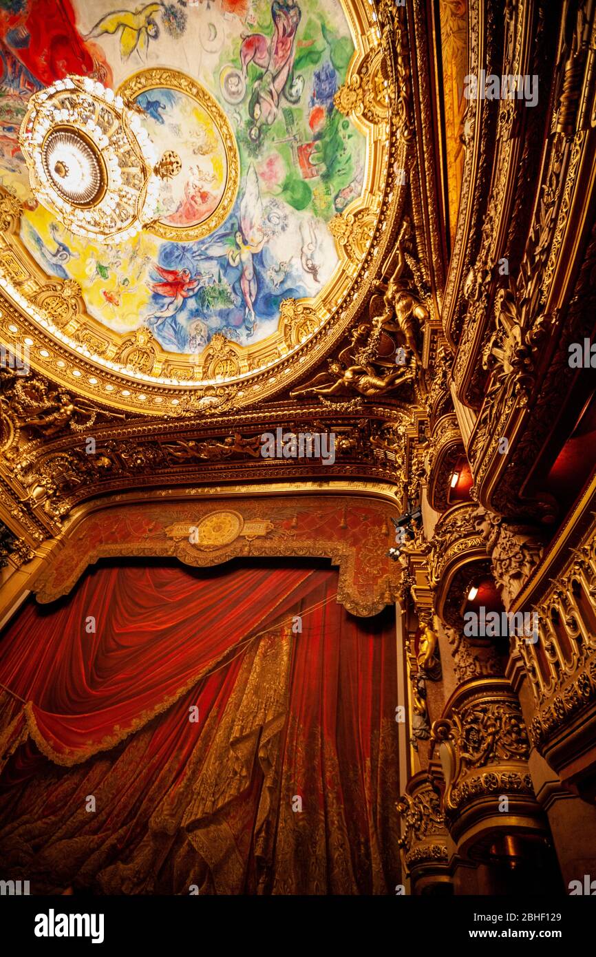 Garnier opera paris chagall -Fotos und -Bildmaterial in hoher Auflösung ...