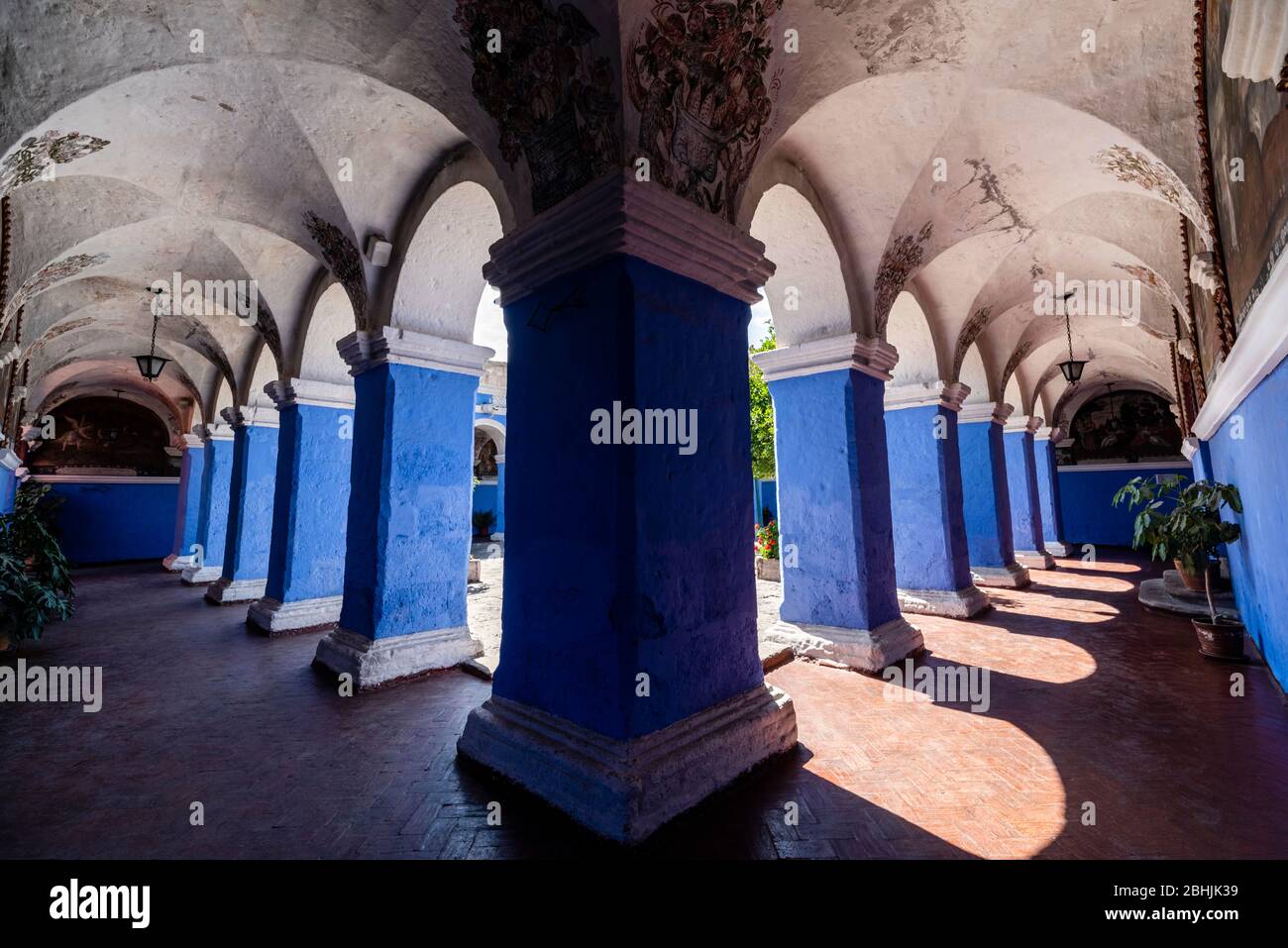 Edificio colonial de arequipa -Fotos und -Bildmaterial in hoher Auflösung – Alamy