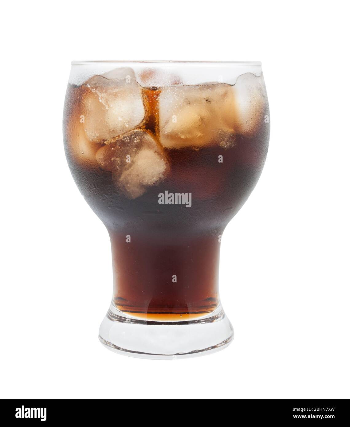 Pouring coca cola glass -Fotos und -Bildmaterial in hoher Auflösung – Alamy