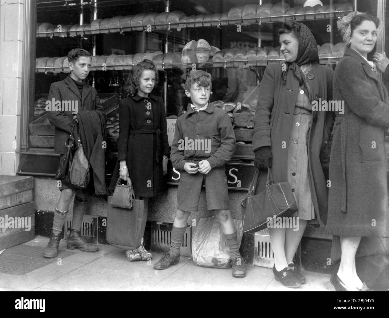Bread Rationing Stockfotos und -bilder Kaufen - Alamy