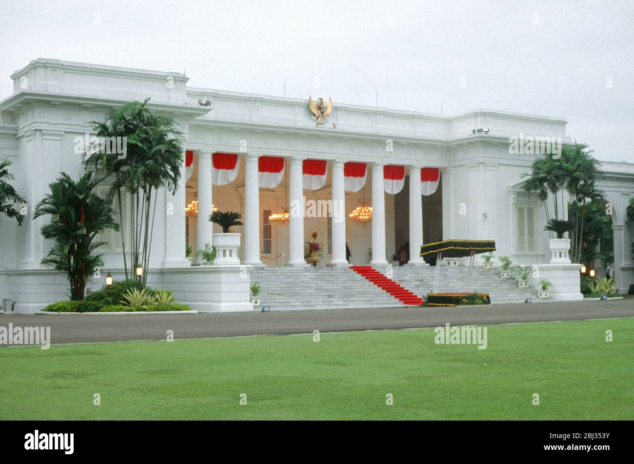 Merdeka palast -Fotos und -Bildmaterial in hoher Auflösung – Alamy