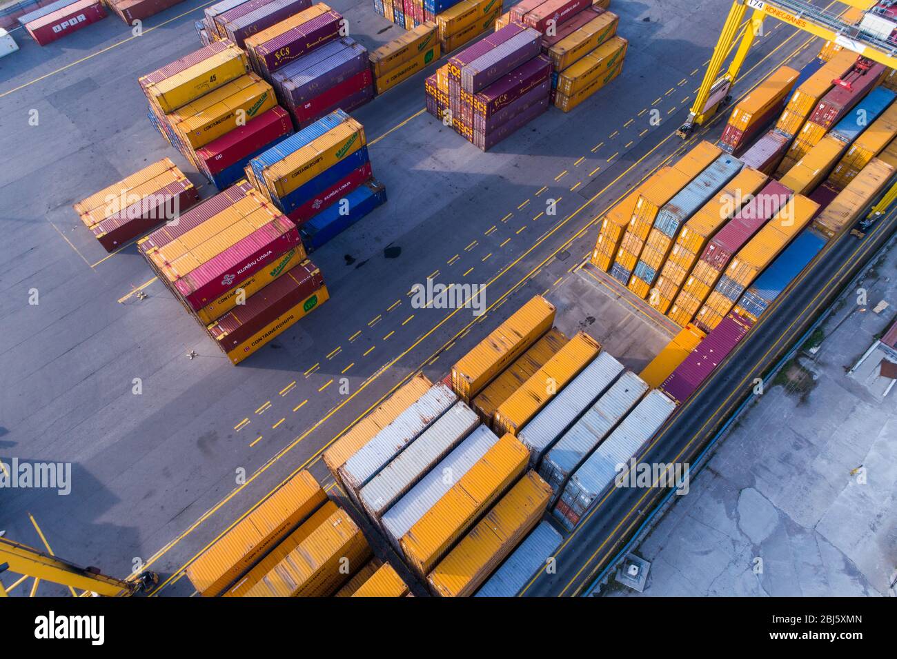 Lkw Container Stockfotos und -bilder Kaufen - Alamy