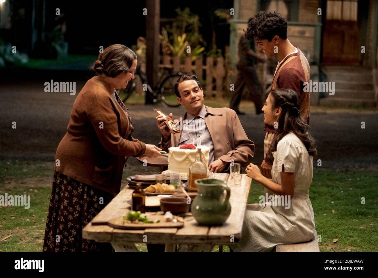 PENNY DREADFUL: CITY OF ANGELS, von links: Adriana Barraza, Daniel ...