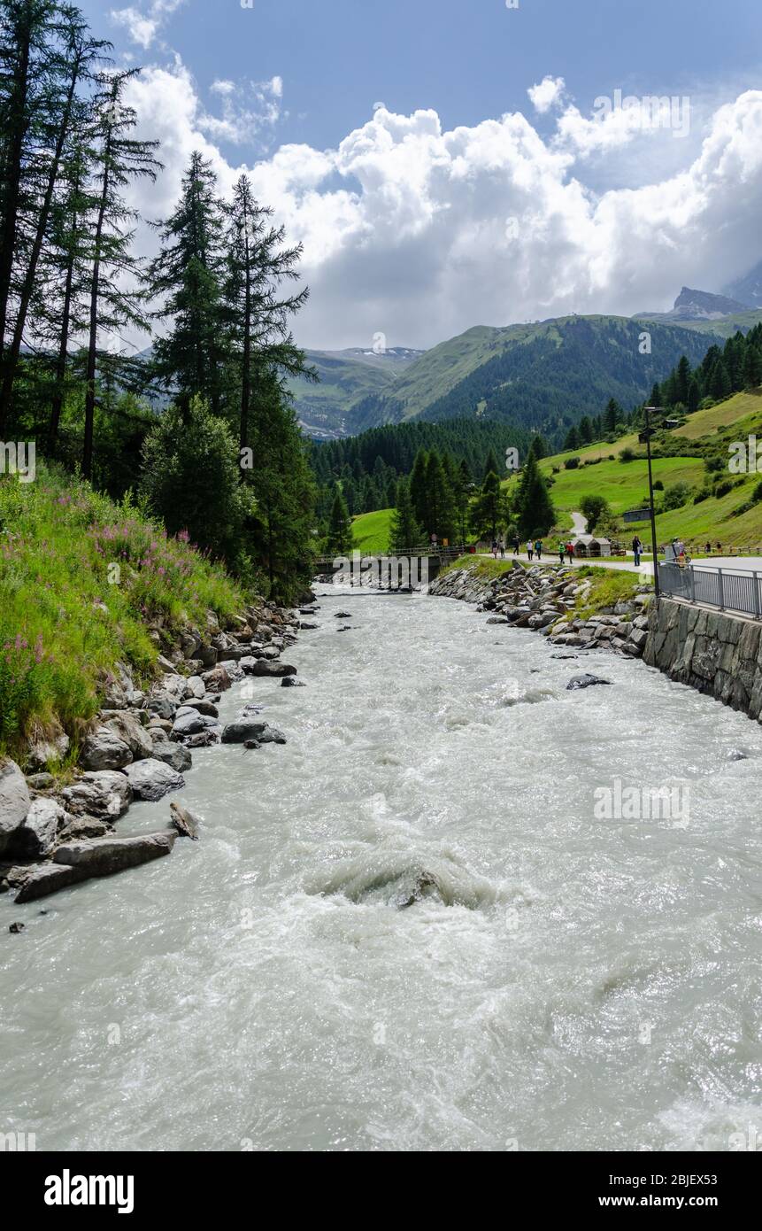 Materie vispa fluss -Fotos und -Bildmaterial in hoher Auflösung – Alamy