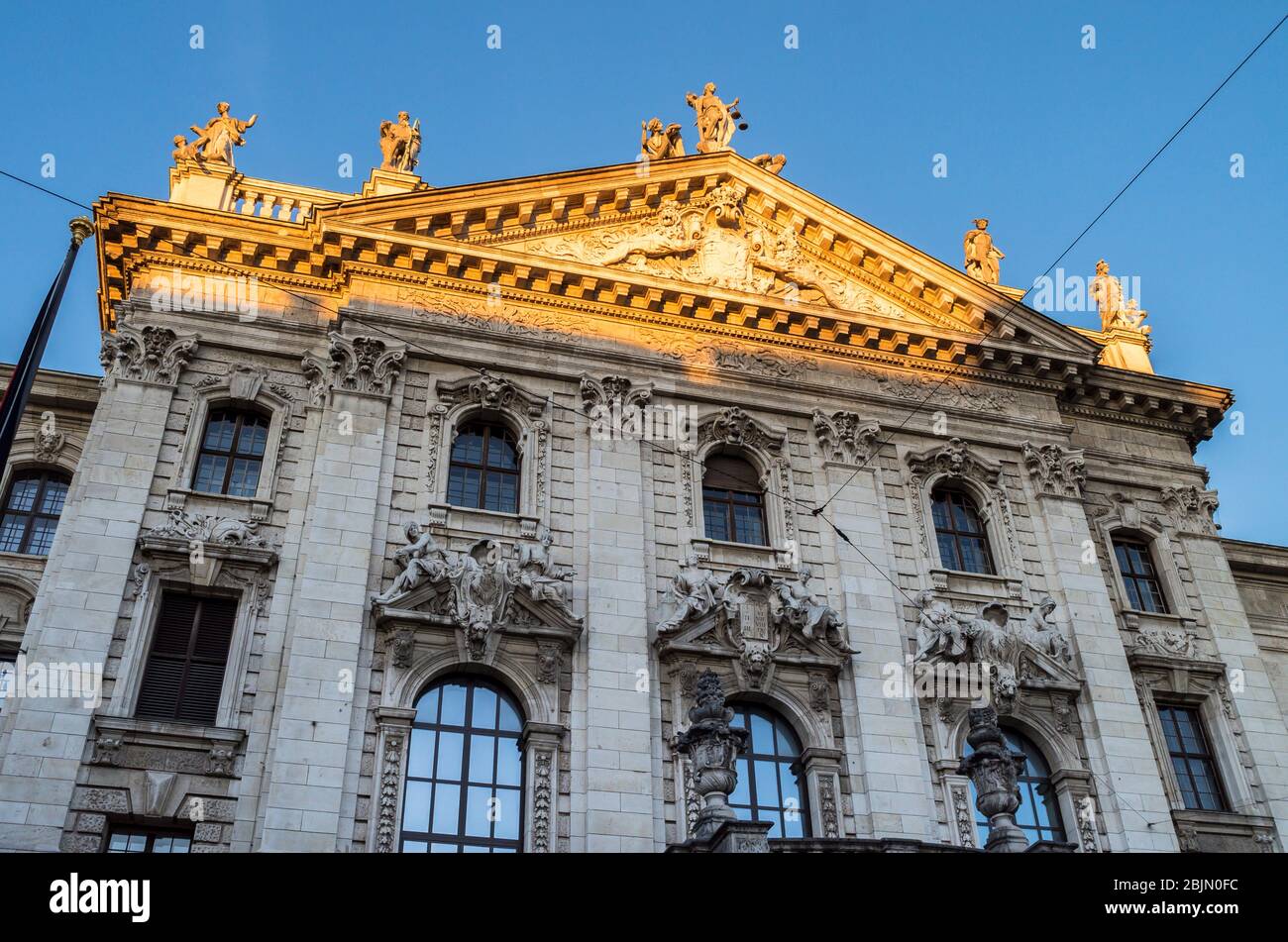 Bayerisches staatsministerium -Fotos und -Bildmaterial in hoher ...
