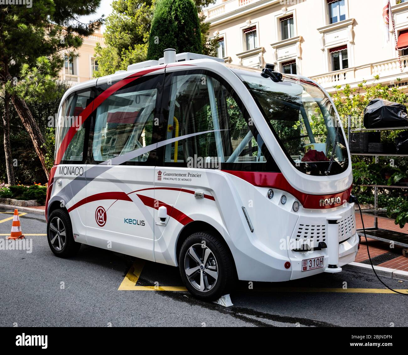 Autonom fahrender bus -Fotos und -Bildmaterial in hoher Auflösung – Alamy