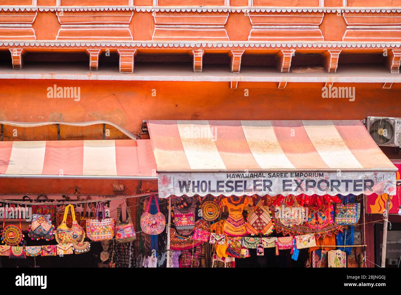 Hawa mahal bazar -Fotos und -Bildmaterial in hoher Auflösung – Alamy