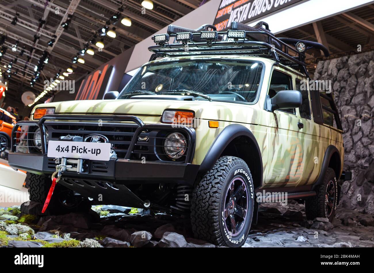 Lada 4x4 -Fotos und -Bildmaterial in hoher Auflösung – Alamy