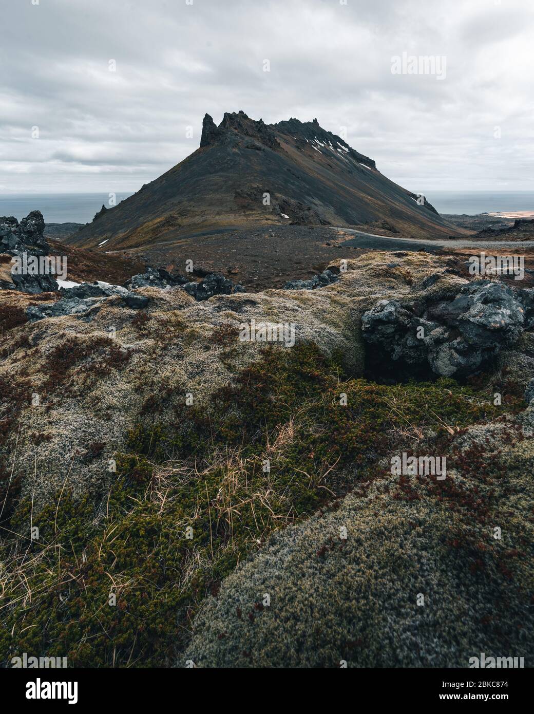 Island landschaft foto -Fotos und -Bildmaterial in hoher Auflösung – Alamy