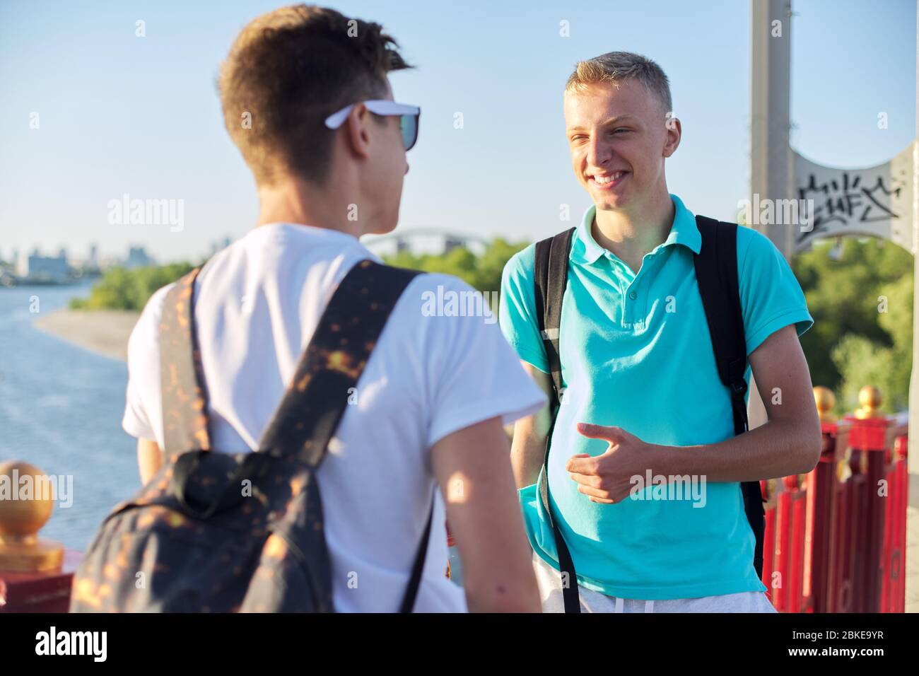 15 16 jahre alt -Fotos und -Bildmaterial in hoher Auflösung – Alamy