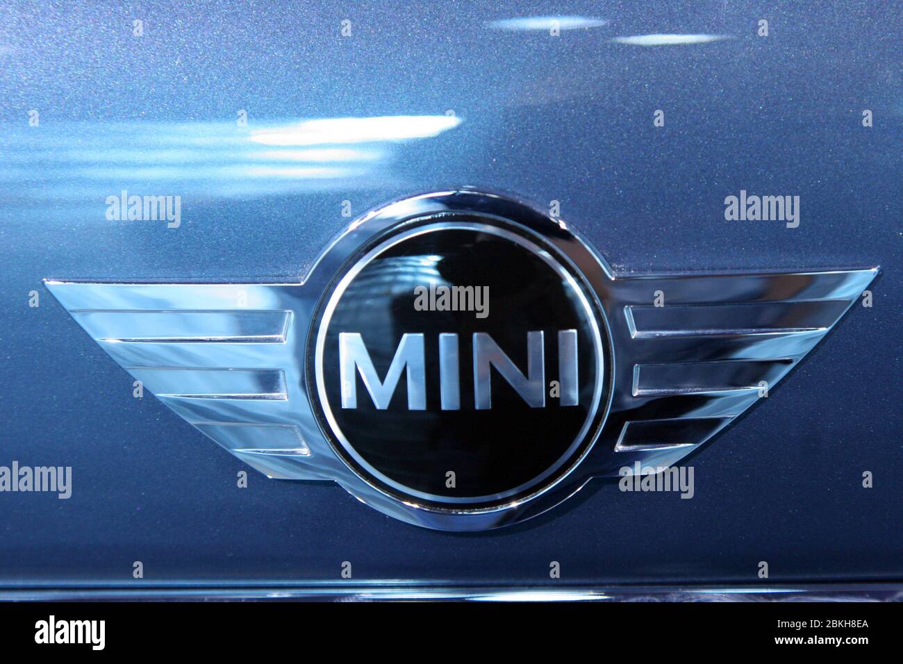 Mini cooper logo -Fotos und -Bildmaterial in hoher Auflösung – Alamy