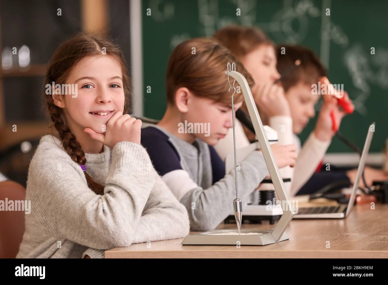 Physik unterricht -Fotos und -Bildmaterial in hoher Auflösung – Alamy