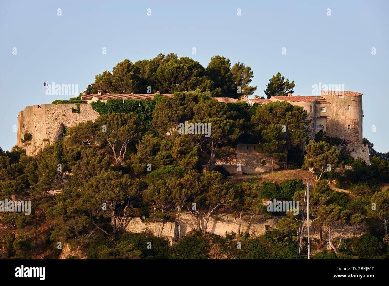 Mittelalterliche Festung Fort De Bregancon Stockfotos und -bilder ...