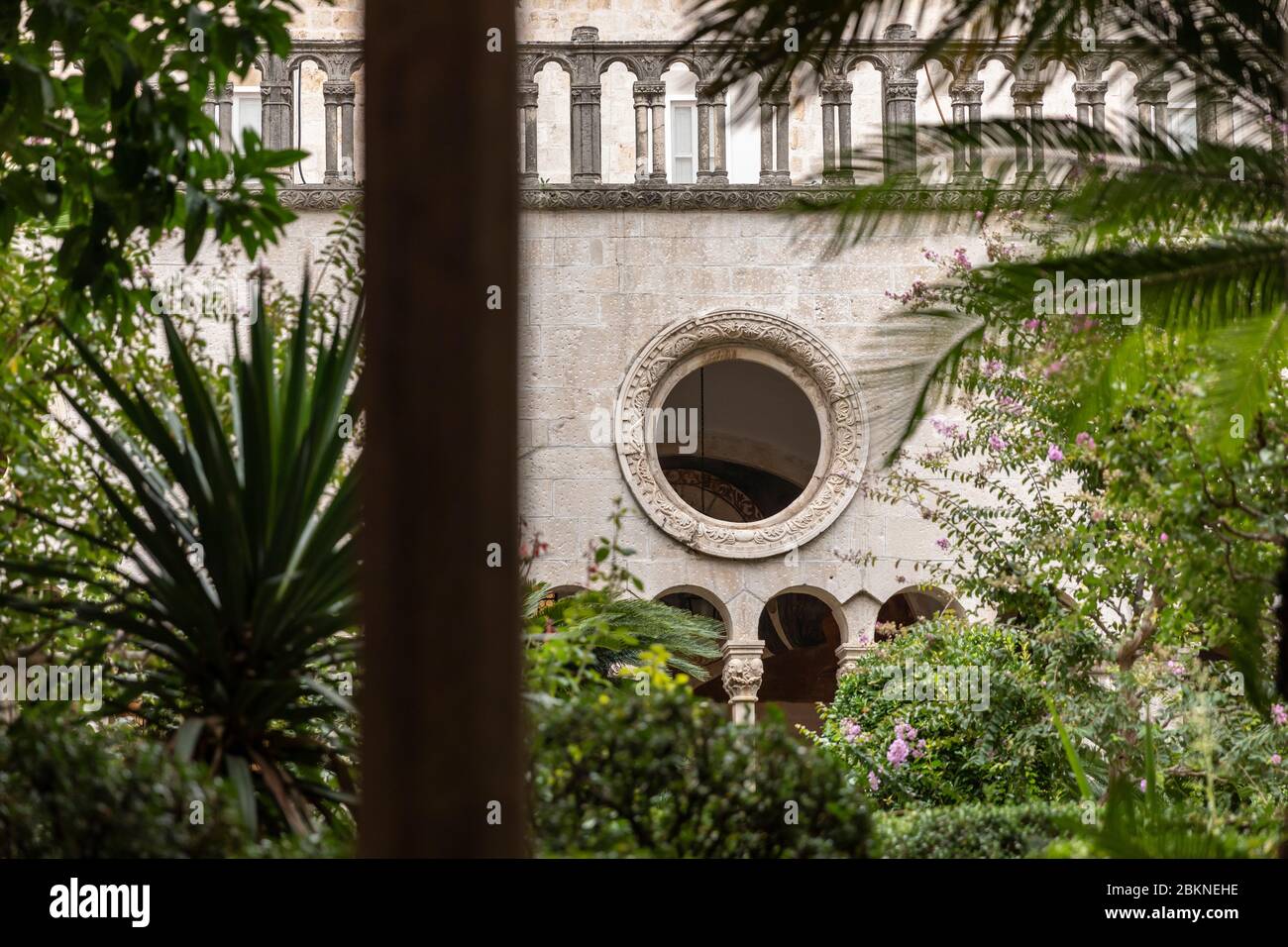 Das Kloster des Franziskanerklosters aus dem 13. Jahrhundert in der ...