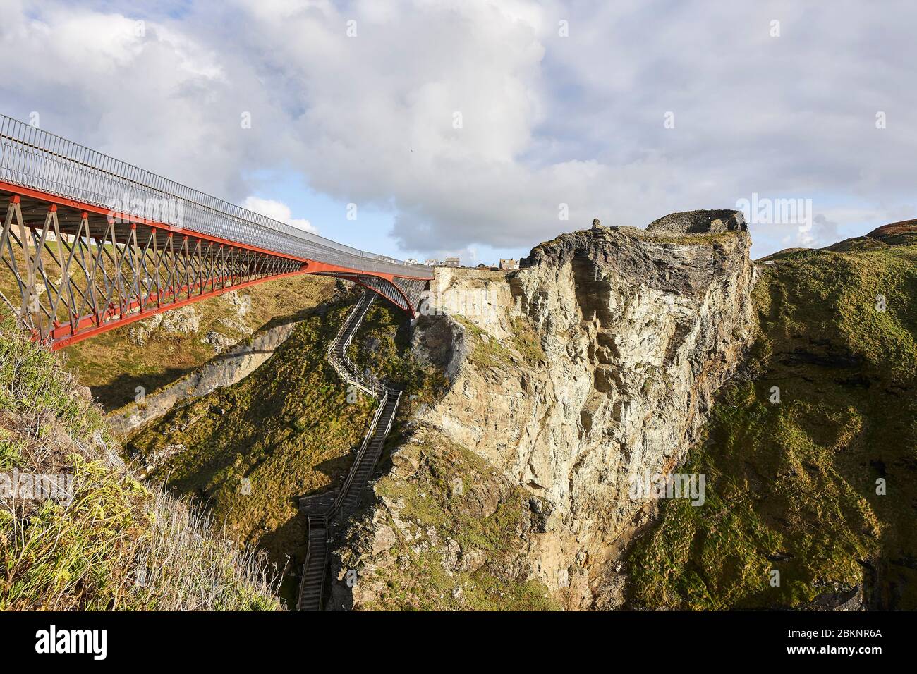 Freitragende klippe -Fotos und -Bildmaterial in hoher Auflösung – Alamy