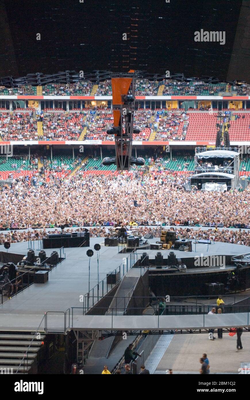 U2 Konzert 360 Tour, Millennium Stadium, Principality Stadium, Westgate ...