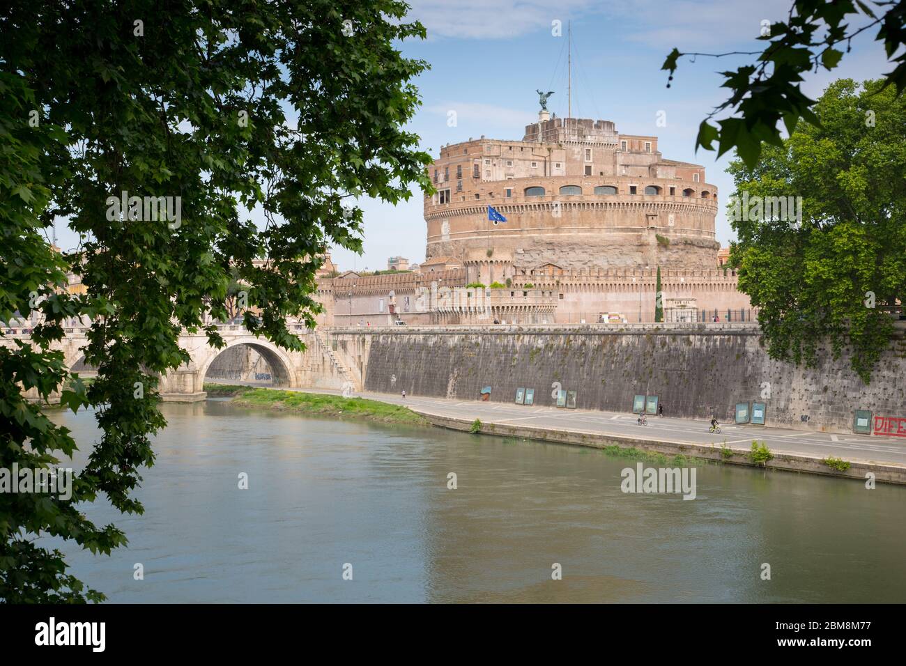 Tiber flussufer -Fotos und -Bildmaterial in hoher Auflösung – Alamy