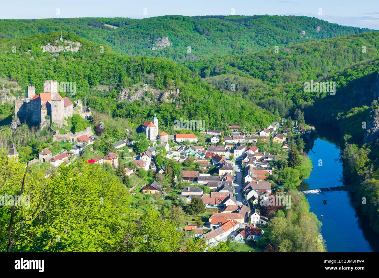 Hardegg: Schloss Hardegg, Thaya, Hardegg Stadt, Thaya Fluss ...