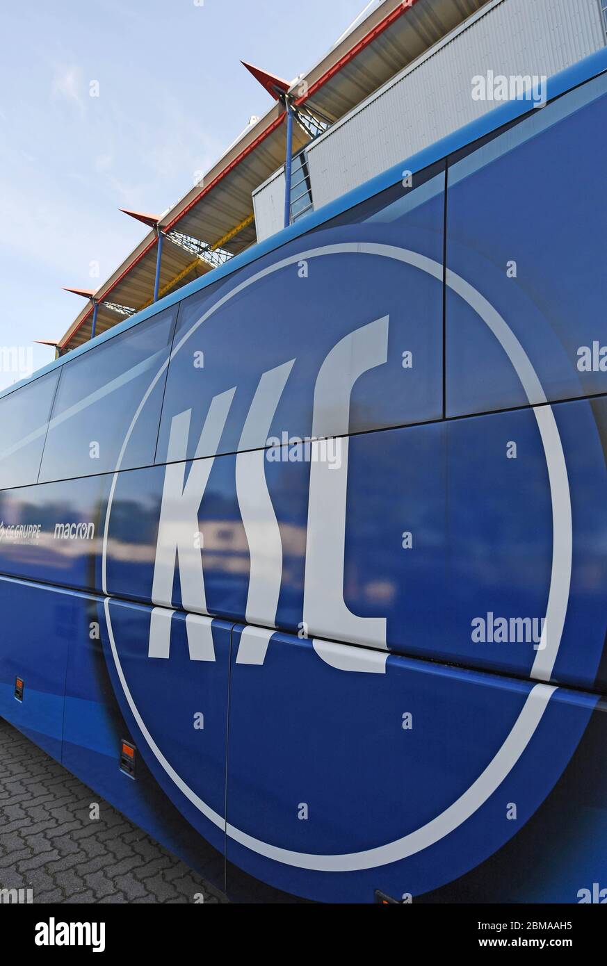 Karlsruher sc logo -Fotos und -Bildmaterial in hoher Auflösung – Alamy