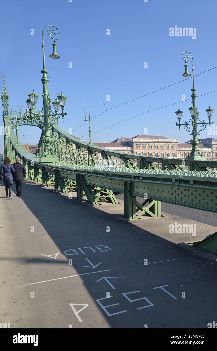 Verbindet buda und pest -Fotos und -Bildmaterial in hoher Auflösung – Alamy