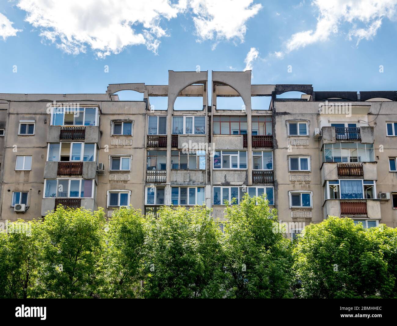 Communist housing blocks -Fotos und -Bildmaterial in hoher Auflösung ...