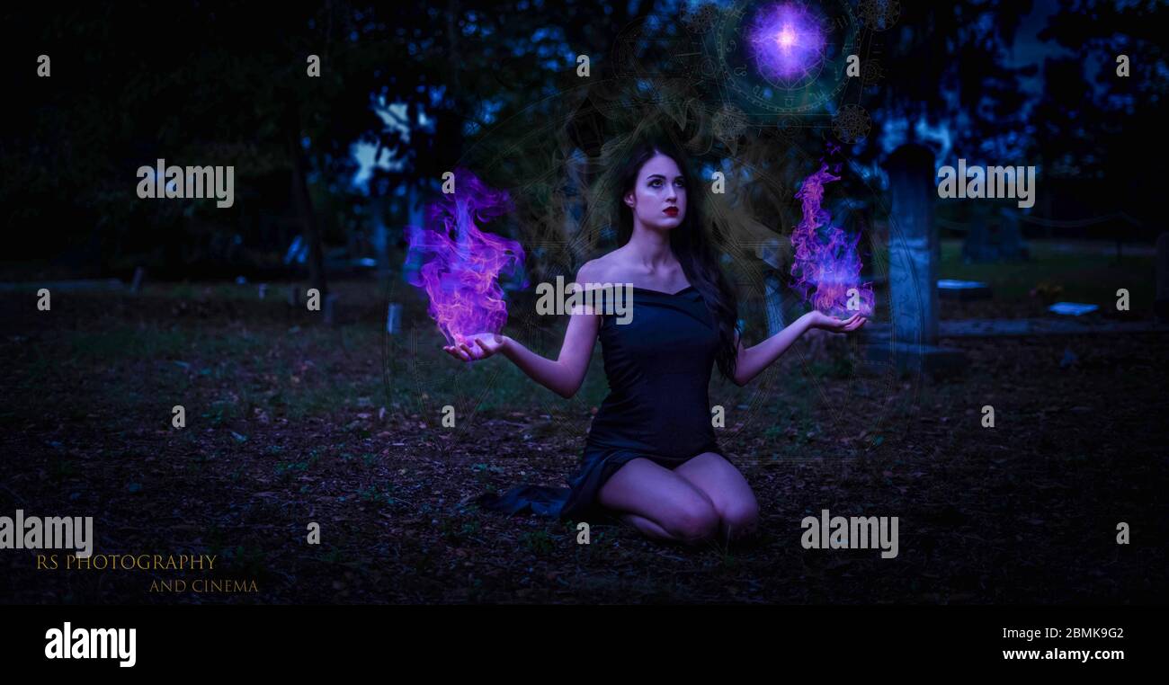 Weibliche hexen -Fotos und -Bildmaterial in hoher Auflösung – Alamy