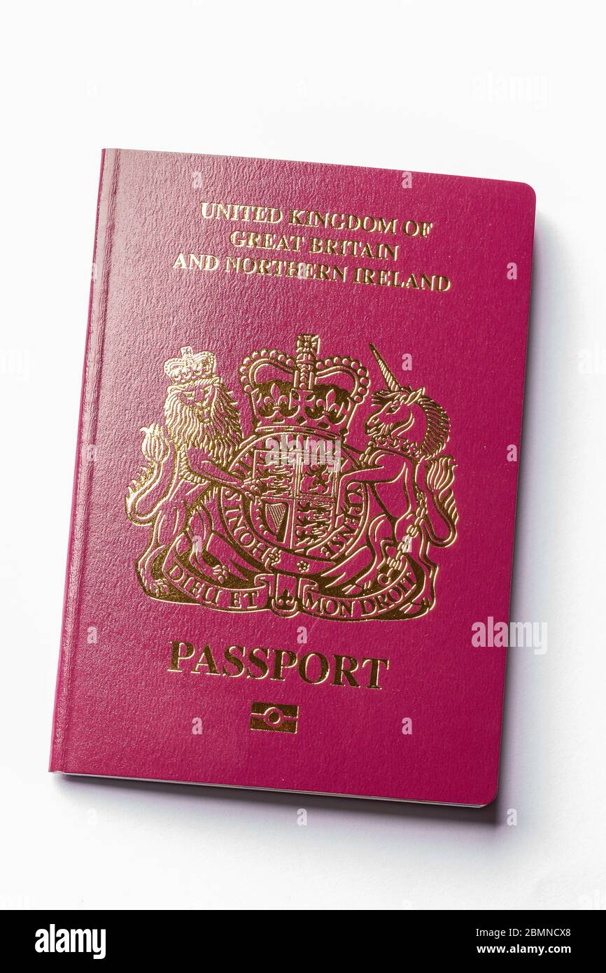 Uk passport cutout -Fotos und -Bildmaterial in hoher Auflösung – Alamy