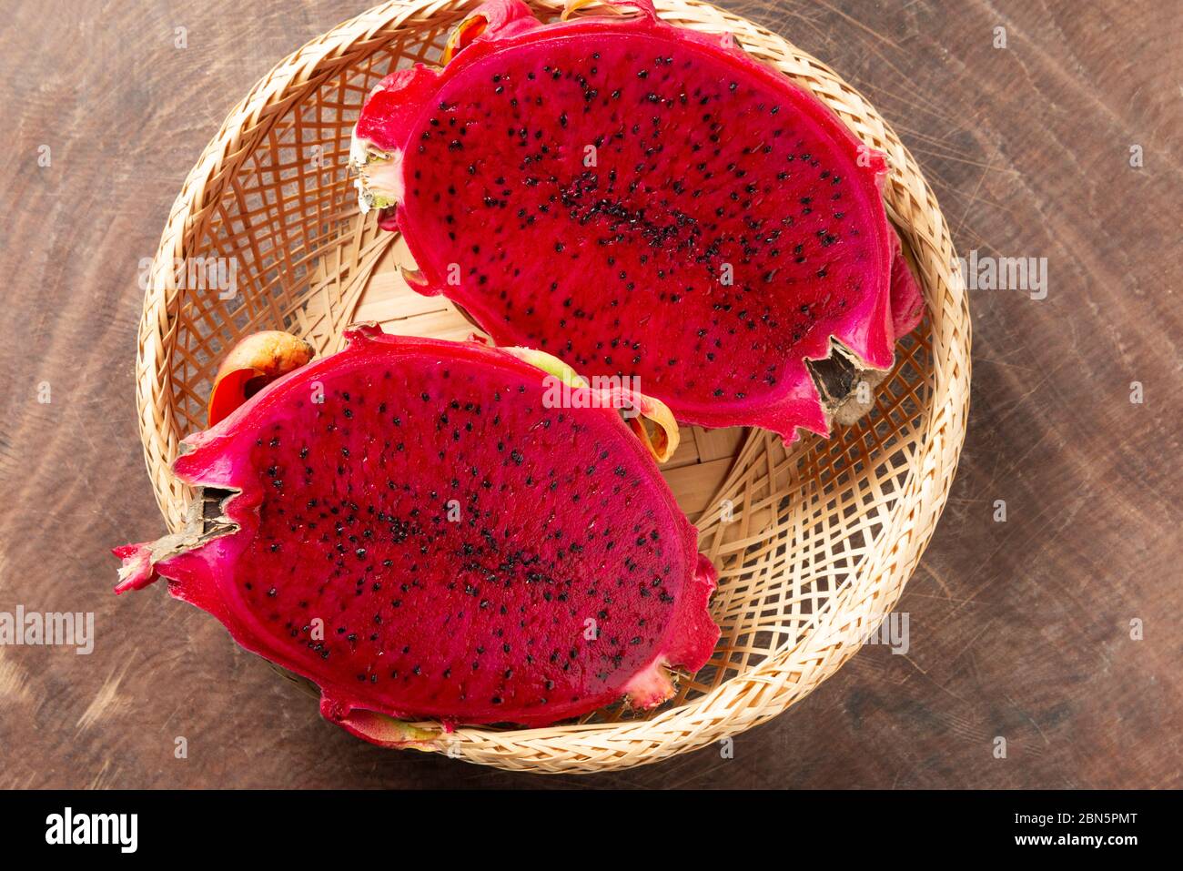 Drachenfrucht oder pitahaya -Fotos und -Bildmaterial in hoher Auflösung ...