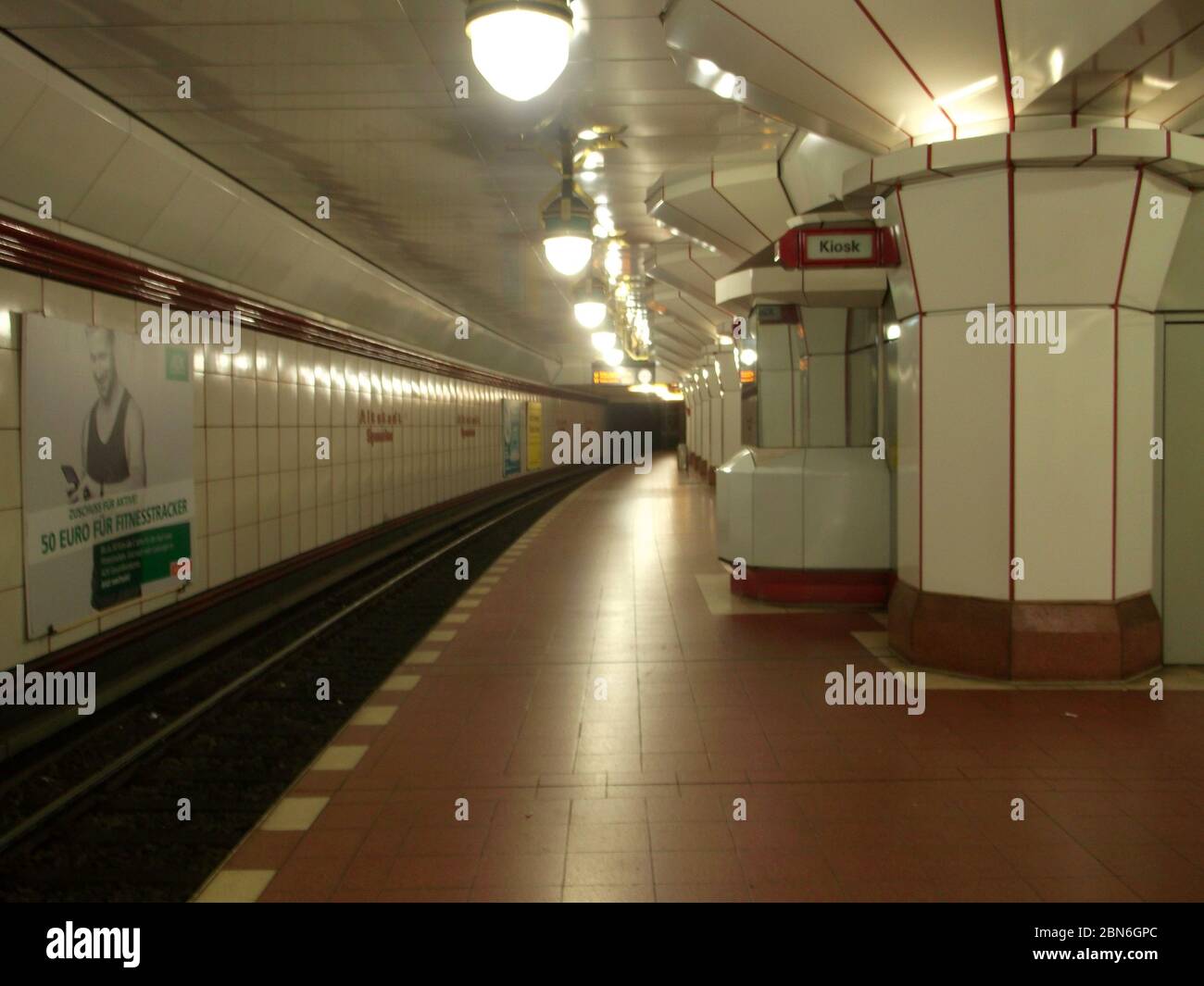 U bahnstation altstadt spandau -Fotos und -Bildmaterial in hoher ...