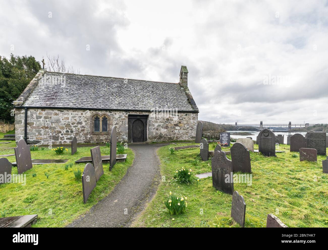 St Tysilio Kirche erbaut 630 n. Chr. auf Church Island in Porthaethwy ...