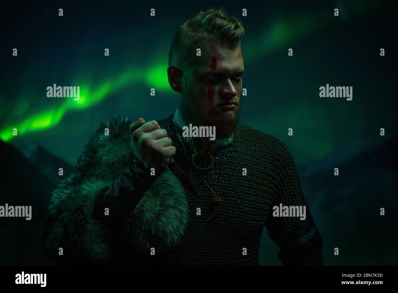 Wikinger dolch -Fotos und -Bildmaterial in hoher Auflösung – Alamy