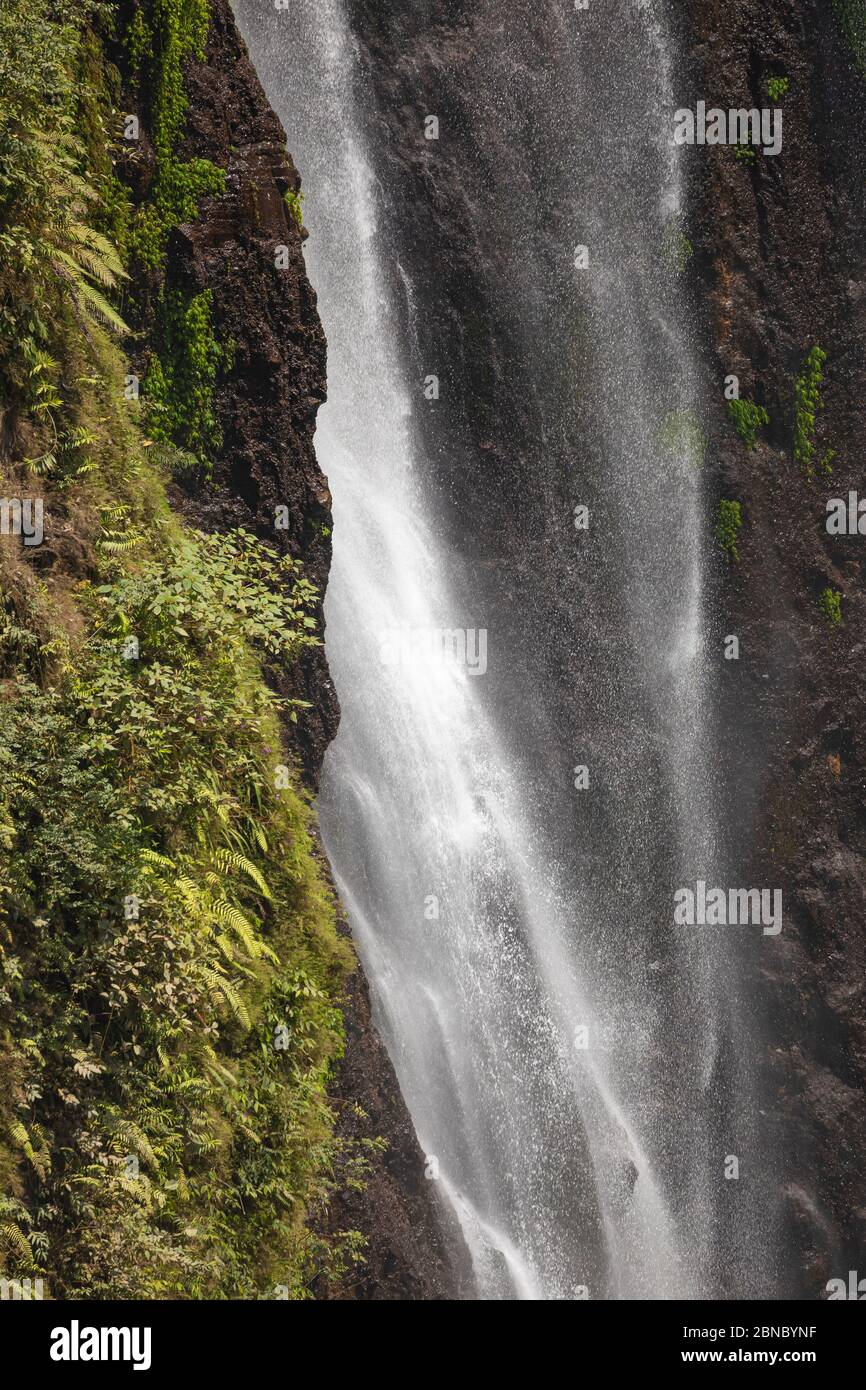 Tumpak sewu wasserfälle -Fotos und -Bildmaterial in hoher Auflösung – Alamy