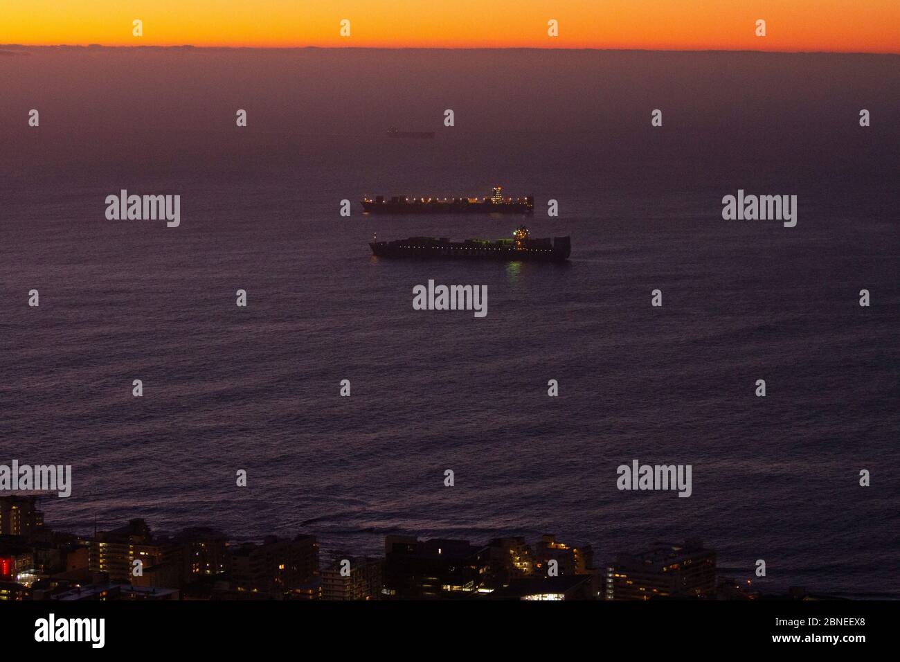 Trade shipping container africa -Fotos und -Bildmaterial in hoher ...