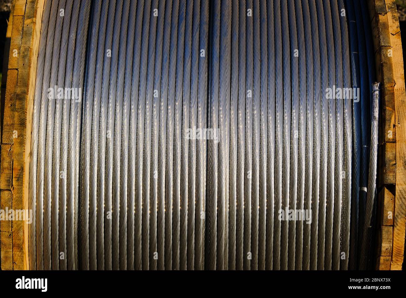 Spule von kabeln -Fotos und -Bildmaterial in hoher Auflösung – Alamy