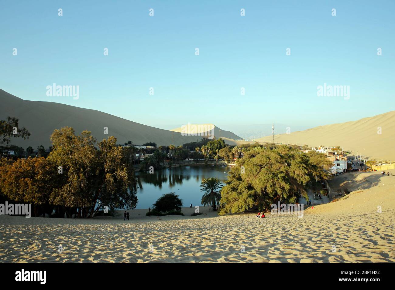 Oase de huacachina -Fotos und -Bildmaterial in hoher Auflösung – Alamy