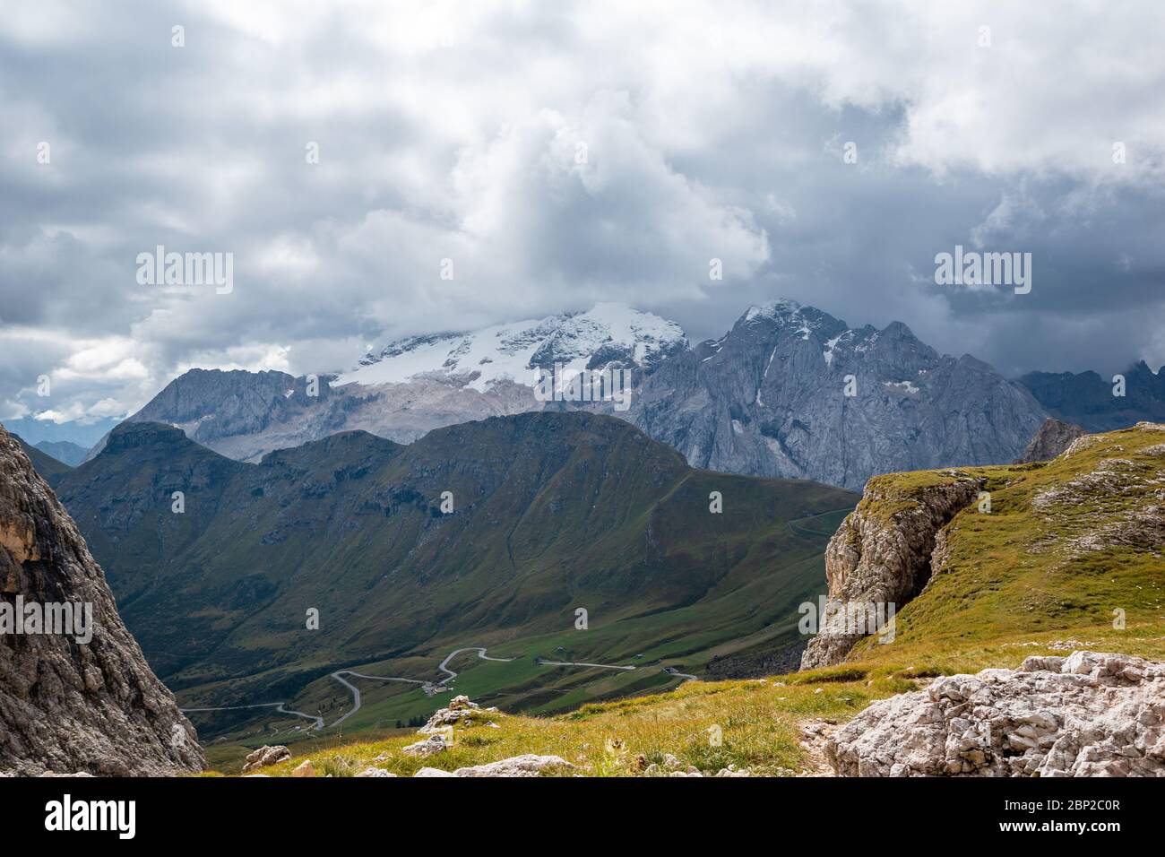 Marmolada gletscher -Fotos und -Bildmaterial in hoher Auflösung - Seite ...