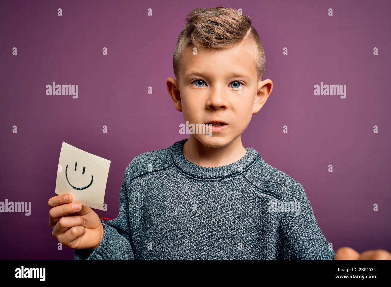 Genervter smiley -Fotos und -Bildmaterial in hoher Auflösung – Alamy