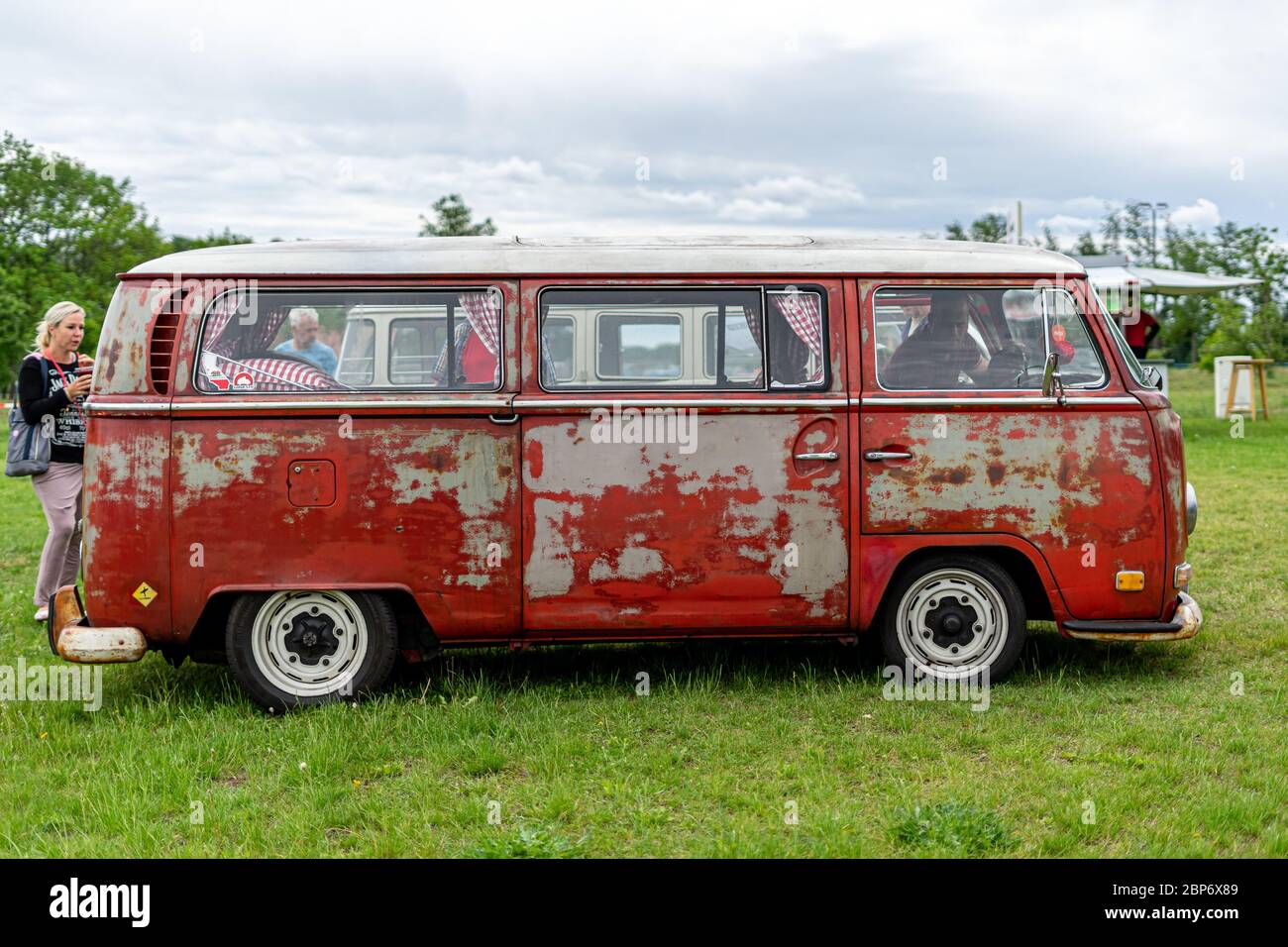 Oldtimer Minibus Stockfotos und -bilder Kaufen - Alamy