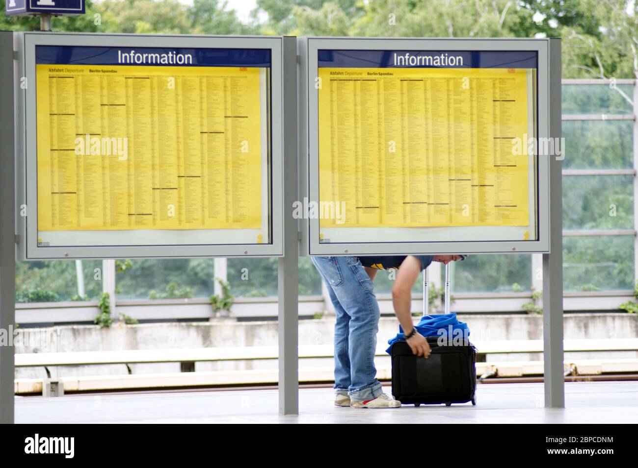 Fahrplan deutsche bahn -Fotos und -Bildmaterial in hoher Auflösung – Alamy
