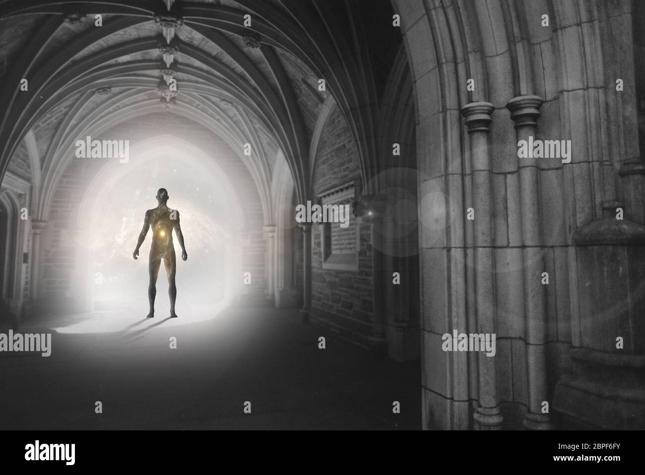 Gotischer torbogen -Fotos und -Bildmaterial in hoher Auflösung – Alamy