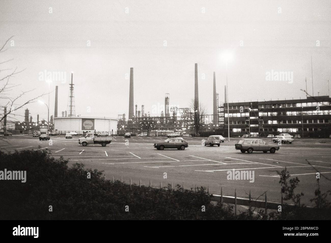 Shell Raffinerie Stockfotos und -bilder Kaufen - Alamy